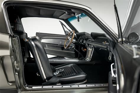 Mustang Eleanor Interior