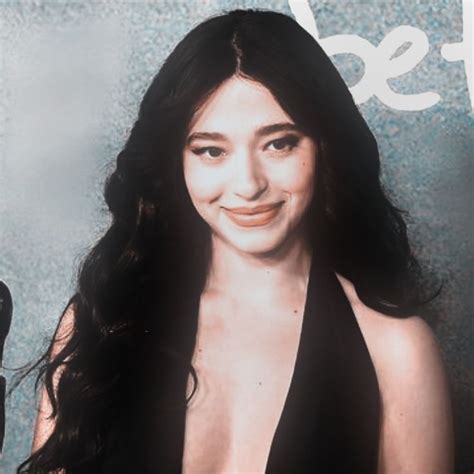 Mikey Madison Dibujos