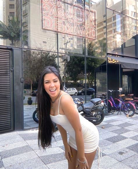Pin De Ju Em Garotas Ideias Para Selfie Garotas Mulheres Lindas