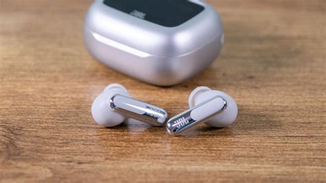 Jbl Live Beam Review Pcmag