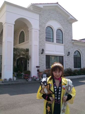 愛川ゆず季の旦那の画像や仕事は結婚も実家がお金持ちで安泰 チャナレの達人