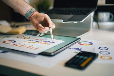 5 Ways Predictive Analytics Transforms Market Trends Bizfino