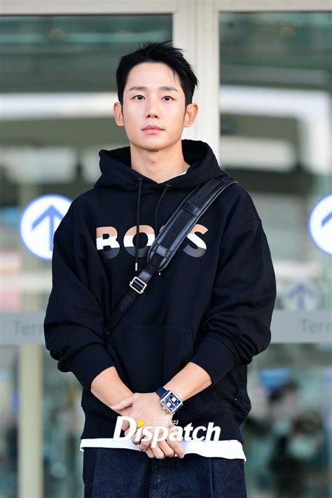 [현장포토] 멋짐을 입었어…정해인 반듯한 잘생김 네이트 뉴스