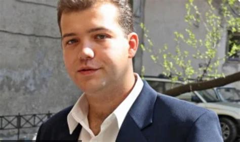 რუსი ოპოზიციონერი ანდრეი დავიდოვი ამბობს რომ საქართველოში არ შემოუშვეს