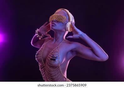 Sexy Women Dancing Background