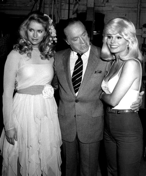 Donna Dixon Bob Hope Loni Anderson 1981 Roldschoolcelebs