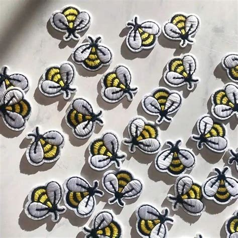 12pcs White Bumble Bee Embroidered Iron On Patches For Diy Sewing And
