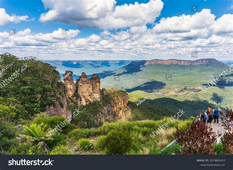 Three Sisters Australia