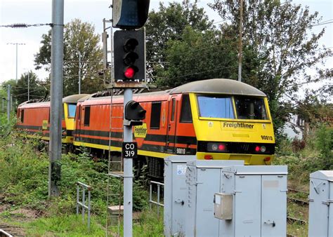 Class 90s 90010 And 90008 A Photo On Flickriver