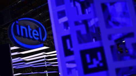 Despite Nm Struggle Intel To Keep Investing In Nm Nm Chip Technologies Pcmag