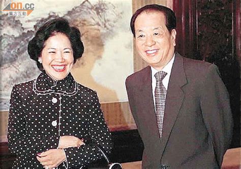 政情民主阿婆不甘寂寞 太陽報