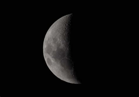 100 Half Moon Pictures