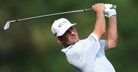 Who Is Sam Bennett Get To Know The 2023 Masters Amateur Golfer Us Weekly