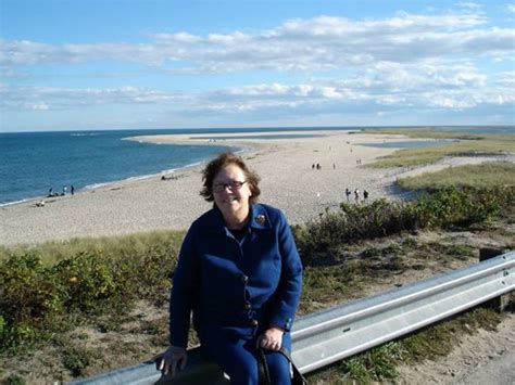 Вдовицата на Гунди гледа филма за Аспарухов