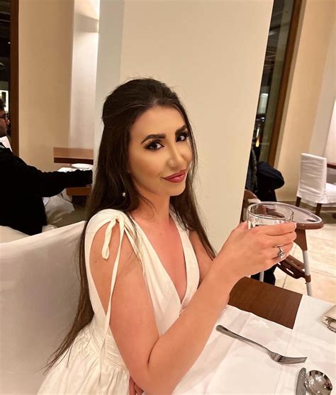 Olivia Barnes • Oliviabarnes • Milkshake Website Builder