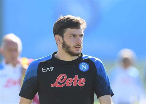 იტალიური მედია კვარაცხელიას დაბრუნებას უდინეზესთან მატჩში ვარაუდობს