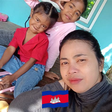 រស្មី សុជាតា