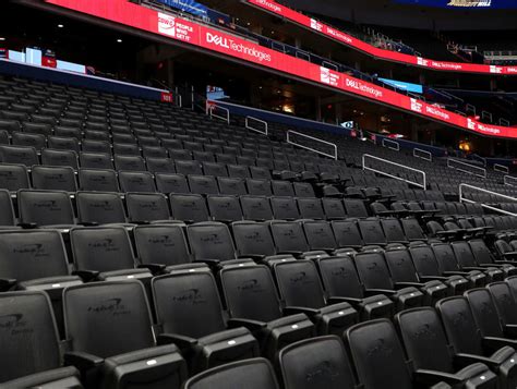 报道：nba正计划停摆赛季 球迷屋