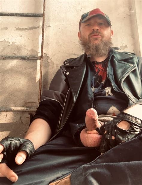 Biker Worker Pissing