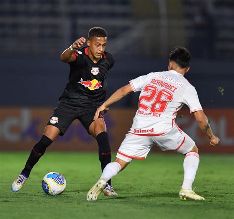 Vitinho Lamenta Bragantino Ter Cedido Empate Ao Inter Após Virada