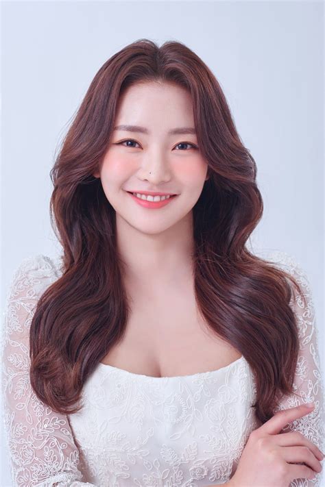 아이웨딩 브랜드 웨딩헤어메이크업 김활란뮤제네프청담부티끄 Artofit