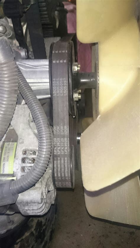 1905056 Рычаг задней подвески Комплект рычагов задней подвески W 201 202 124 210 Formpart