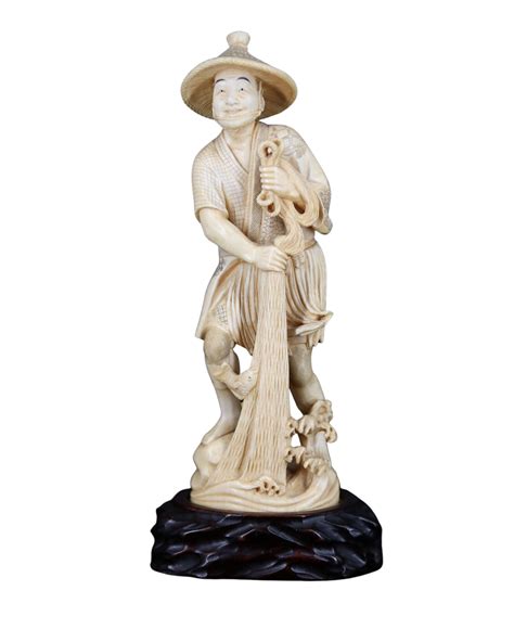 Купить Окимоно Рыбак с сетью неизвестный художник Япония в Artglobe