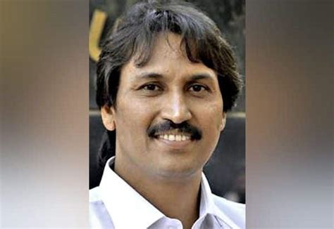 அரசியலில் ரீ என்ட்ரி தரும் குமார் பங்காரப்பா கர்நாடகா பா ஜ வில் சூடு பிடிக்கிறது ஆட்டம்