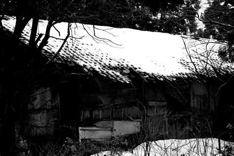 廃屋と雪 GANREF