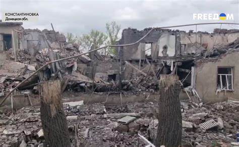 Двох ракетних ударів завдали росіяни по Костянтинівці — кадри з місць прильотів ВІДЕО Читайте