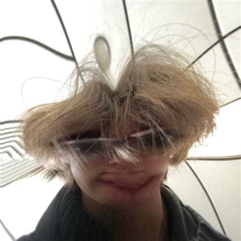 Turtle Shimpturtleshimpz เรื่องราว Snapchat ตลอดจน Spotlight และเลนส์