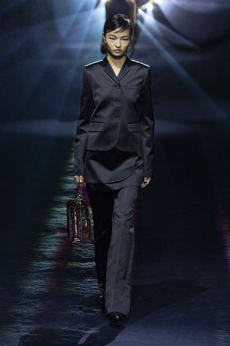 FENDI 2023秋冬女装秀 秀场造型-FENDI芬迪官网