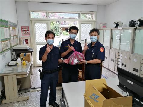 波麗士辛苦了 警友會三星辦事處贈肉粽慰勞員警防疫辛勞【影音新聞】 葛瑪蘭新聞網
