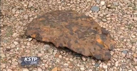 우연히 주운 운석 태양 형성된 시기에 태어나