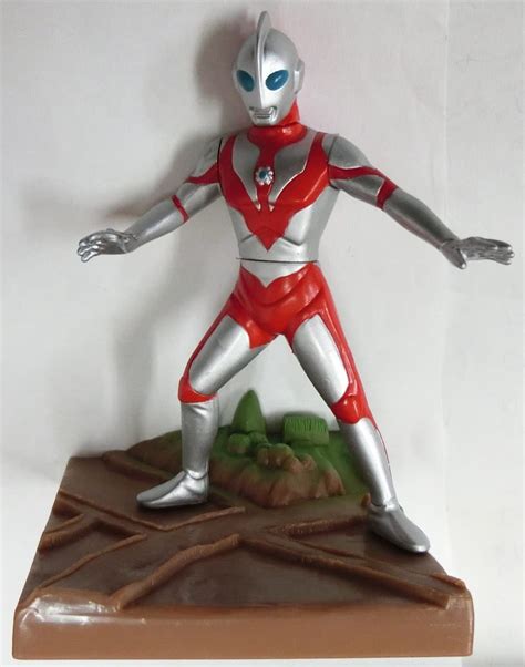 Ultraman Powered Figure