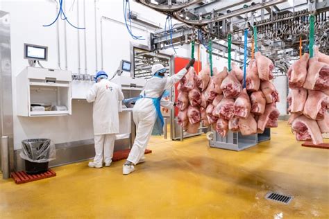 Монголын хүнс хөдөө аж ахуйн салбарын үйлдвэрлэгчид дэлхийн хамгийн том хүнсний захтай танилцлаа