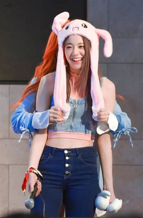 Puppet Gyuri Scrolller