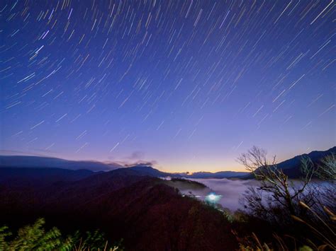 夜明け前の枝折峠 GANREF