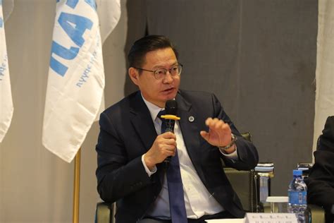 Ч Даваабаяр Хүнсний хувьсгал бол үйлдвэрлэгчдийн өсөж бойжих боломж юм Хүнсний хувьсгал