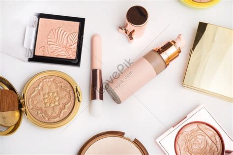 패션 메이크업 사진 촬영을 위한 고급 화장품 세트 사진 무료 다운로드 Lovepik