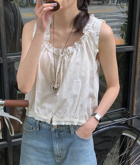 버니 프릴 나시 블라우스 2color