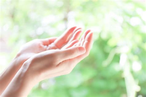 手の大きさの男性と女性の平均値と性格診断測り方と身長に比例 駅と観光と言葉の情報