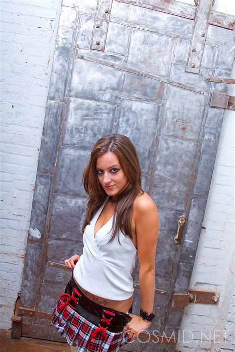 Pictures Of A Hot Girl In A Plaid Skirt Porn Pictures Xxx Photos Sex Images 3623615 Pictoa
