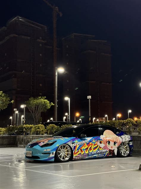 黃小潔 羽衣媽媽痛車聲明稿 首先，關於痛車我知道大家可能會疑惑，為什麼我拖到現在才做出正式回應。對於這一點，我深感抱歉，也願意向受到影響的