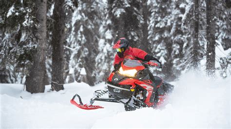 Brp Introduces Lynx Snowmobiles To North America