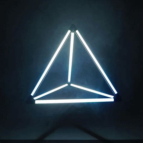 3d pyramid connector