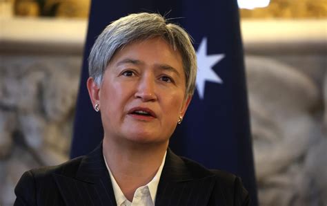 Глава МИД Австралии прибыла в Киев Новини Головного Ukr Net