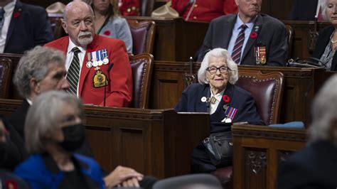 Elsa Lessard Richard Lawrence Photography