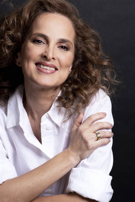 Τζίνη Παπαδοπούλου Έχω να δώσω ακόμα αγάπη