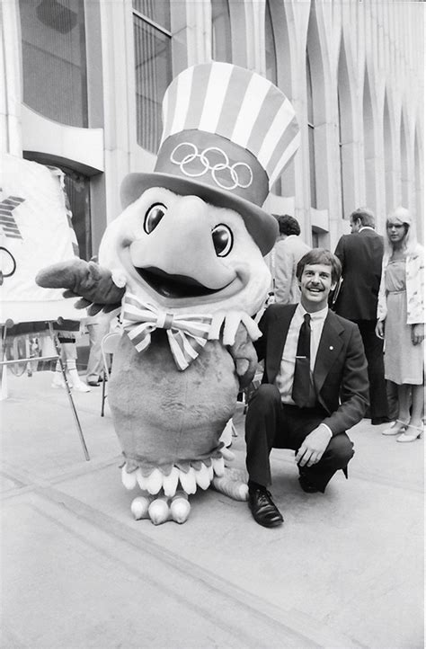 Sam And Mark Spitz Nyc 1980 Flashbak